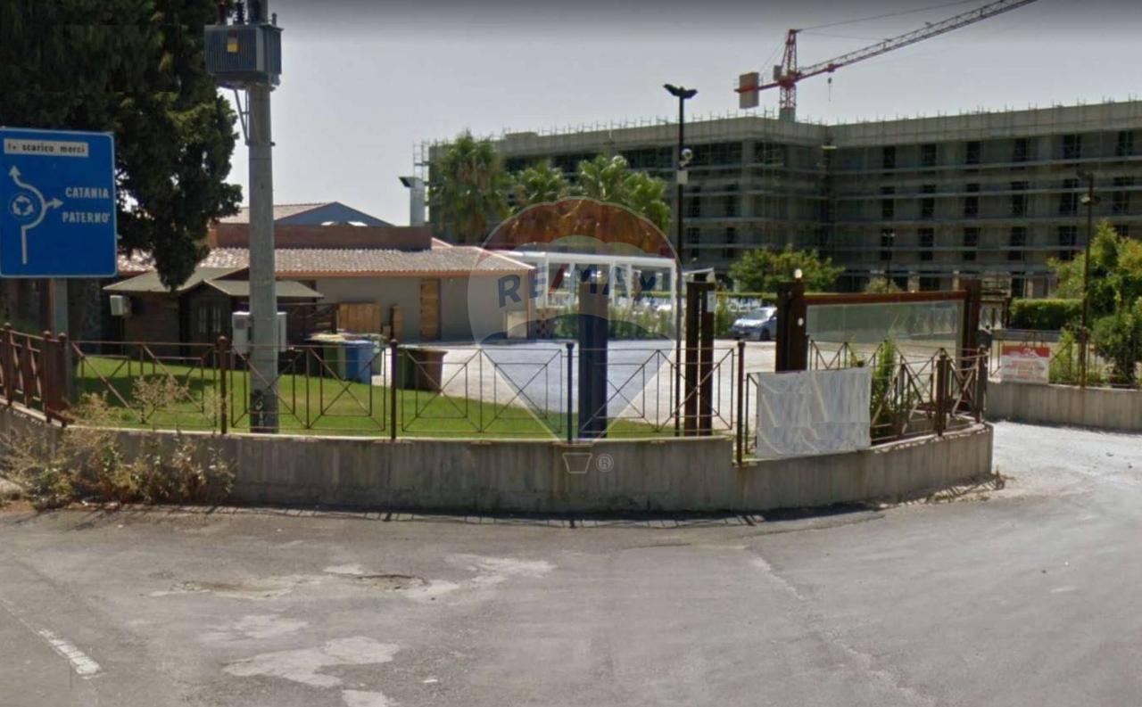 Negozio in vendita a Belpasso