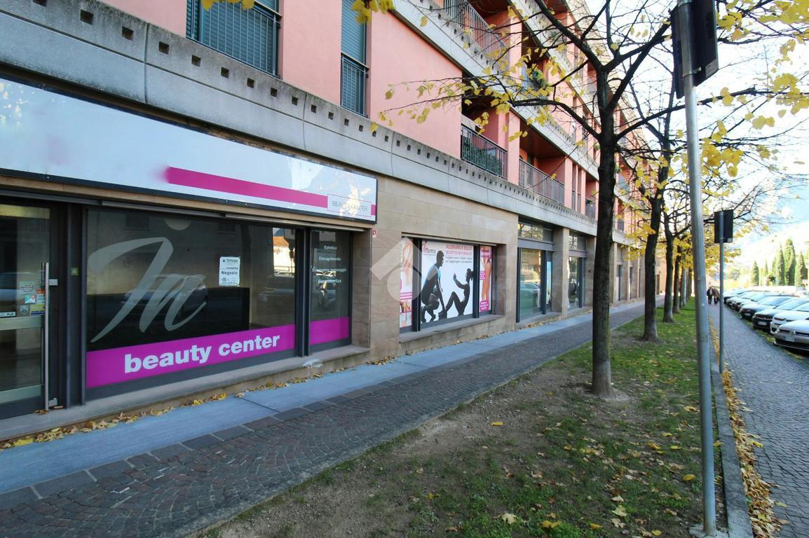 Negozio in vendita a Lecco