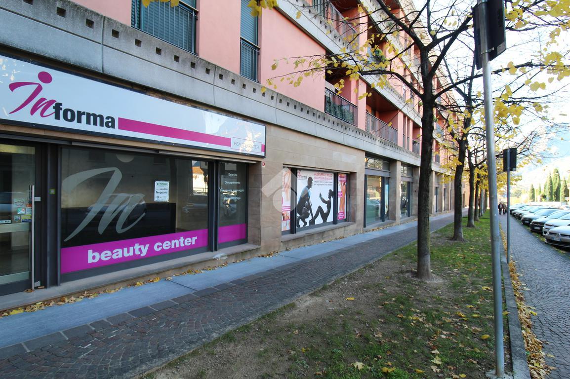 Negozio in affitto a Lecco