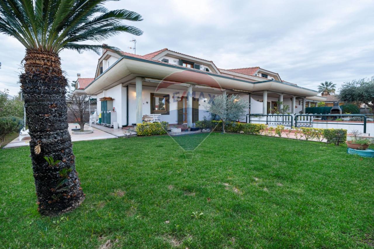 Villa a schiera in vendita a Ardea