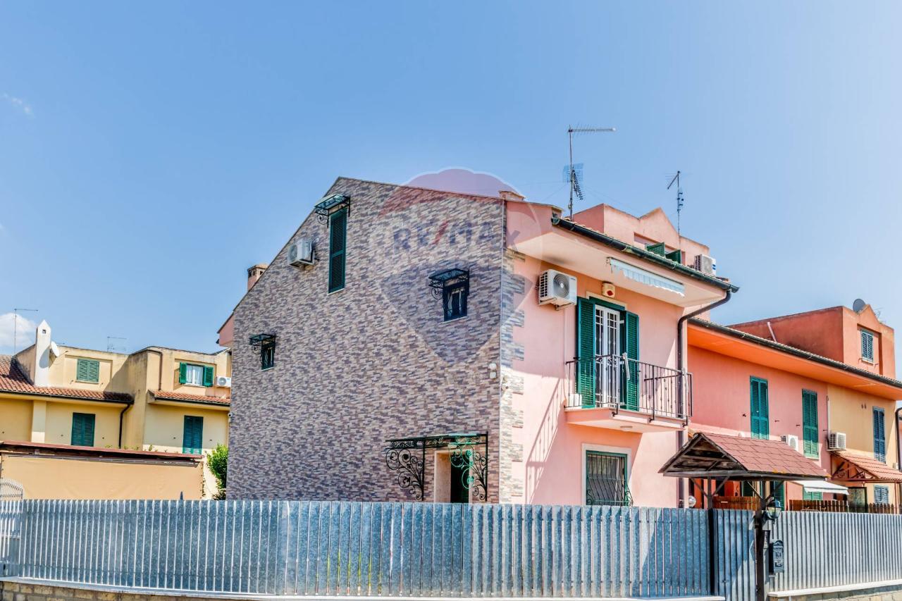 Villa a schiera in vendita a Guidonia Montecelio
