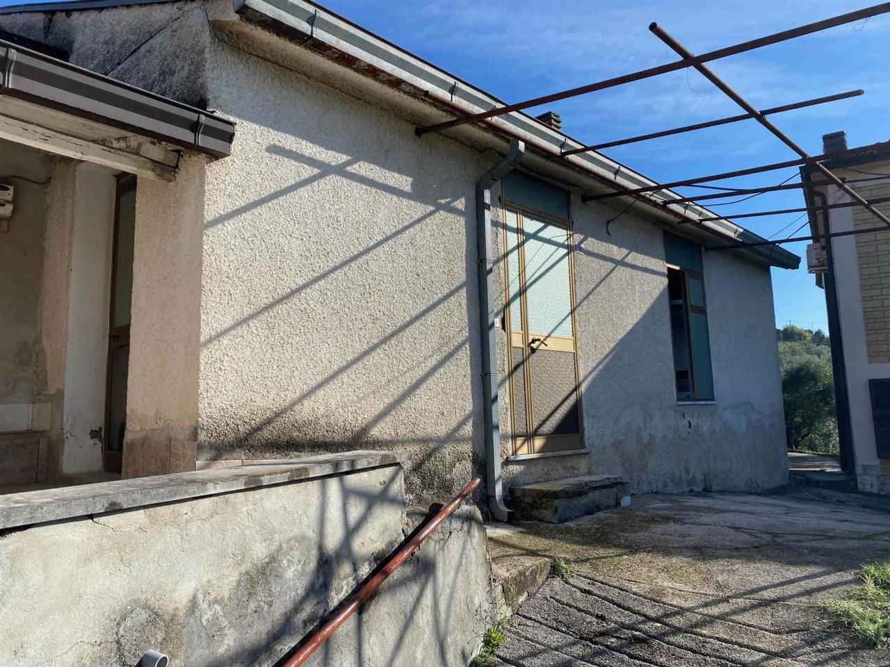 Casa indipendente in vendita a Strangolagalli