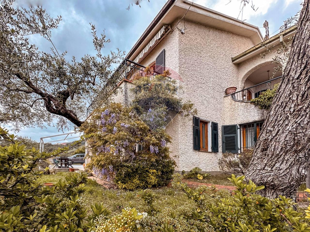 Villa in vendita a Lavagna