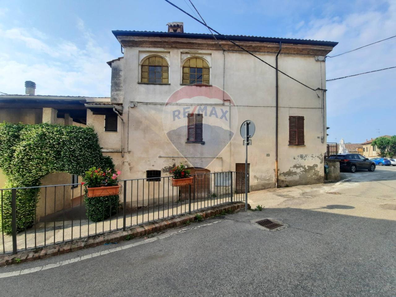 Casa indipendente in vendita a Pecetto Di Valenza