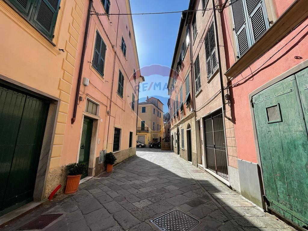 Appartamento in vendita a Varese Ligure