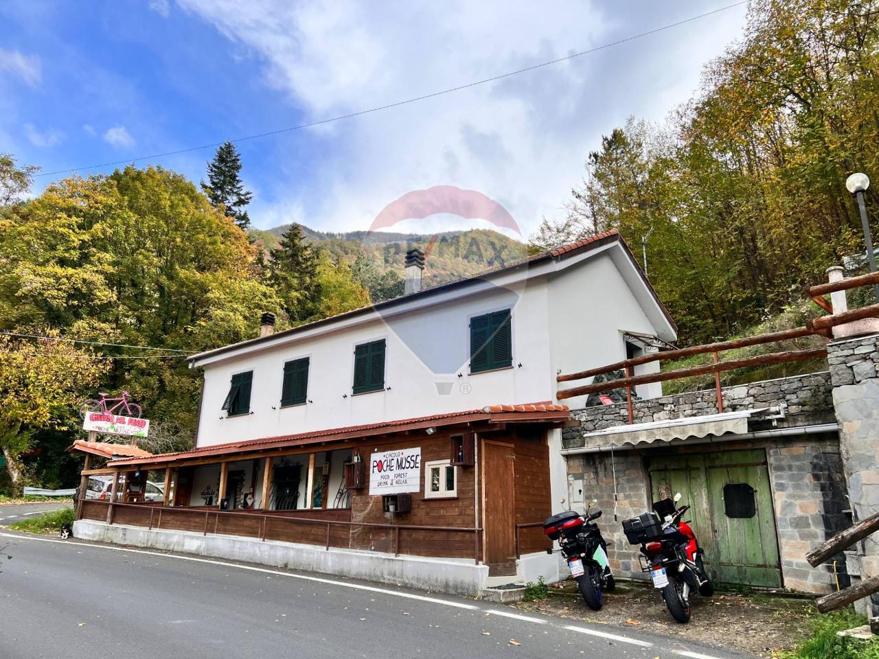 Casa indipendente in vendita a Mezzanego