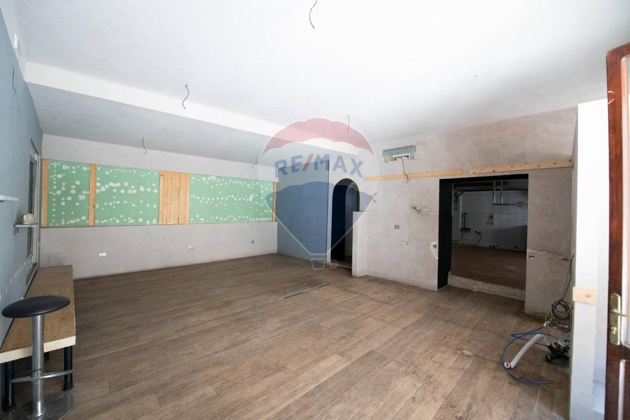 Negozio in vendita a Senigallia