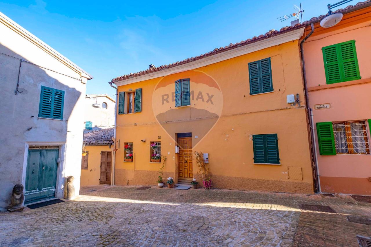 Casa indipendente in vendita a Poggio San Marcello