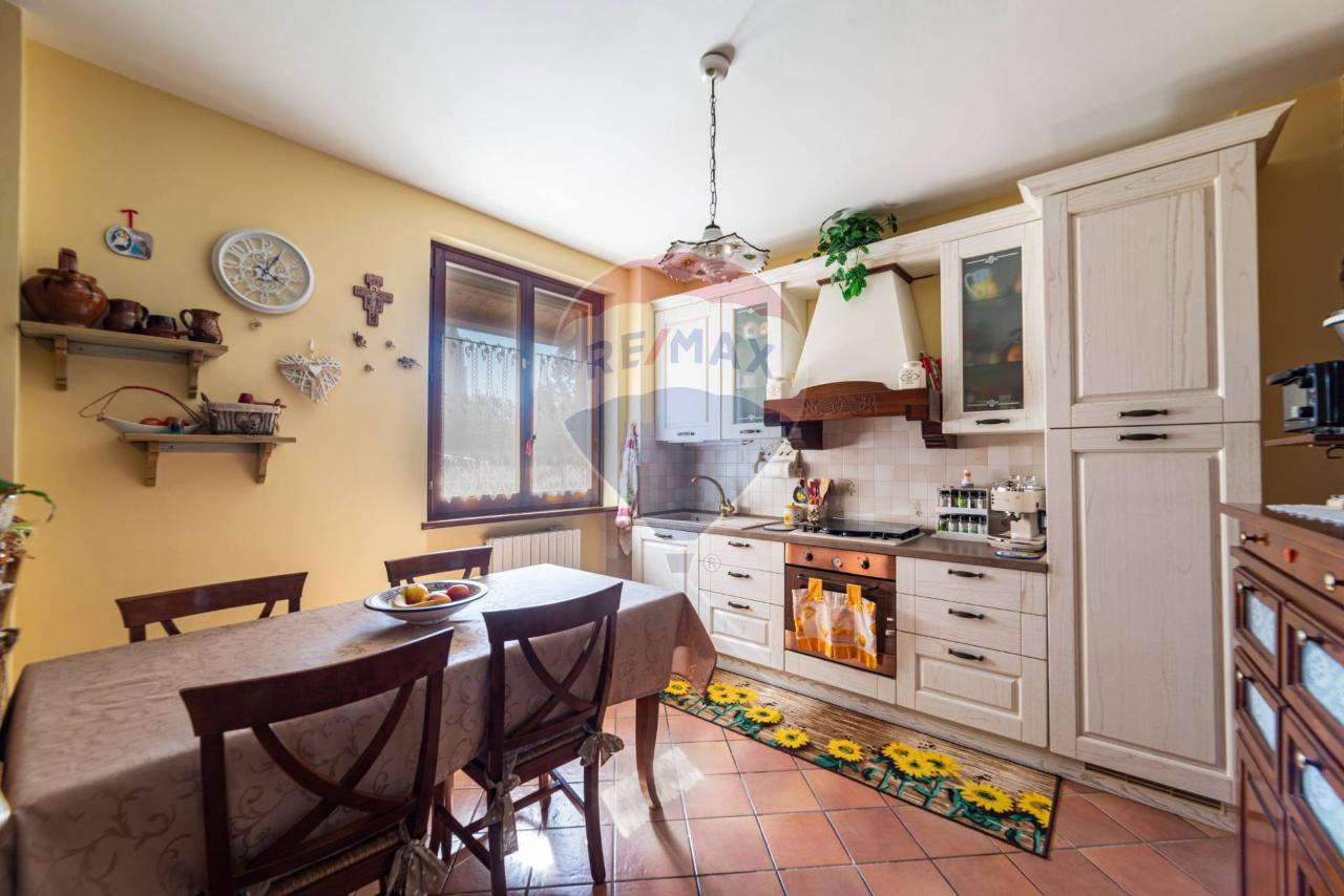 Casa indipendente in vendita a Santa Maria Nuova