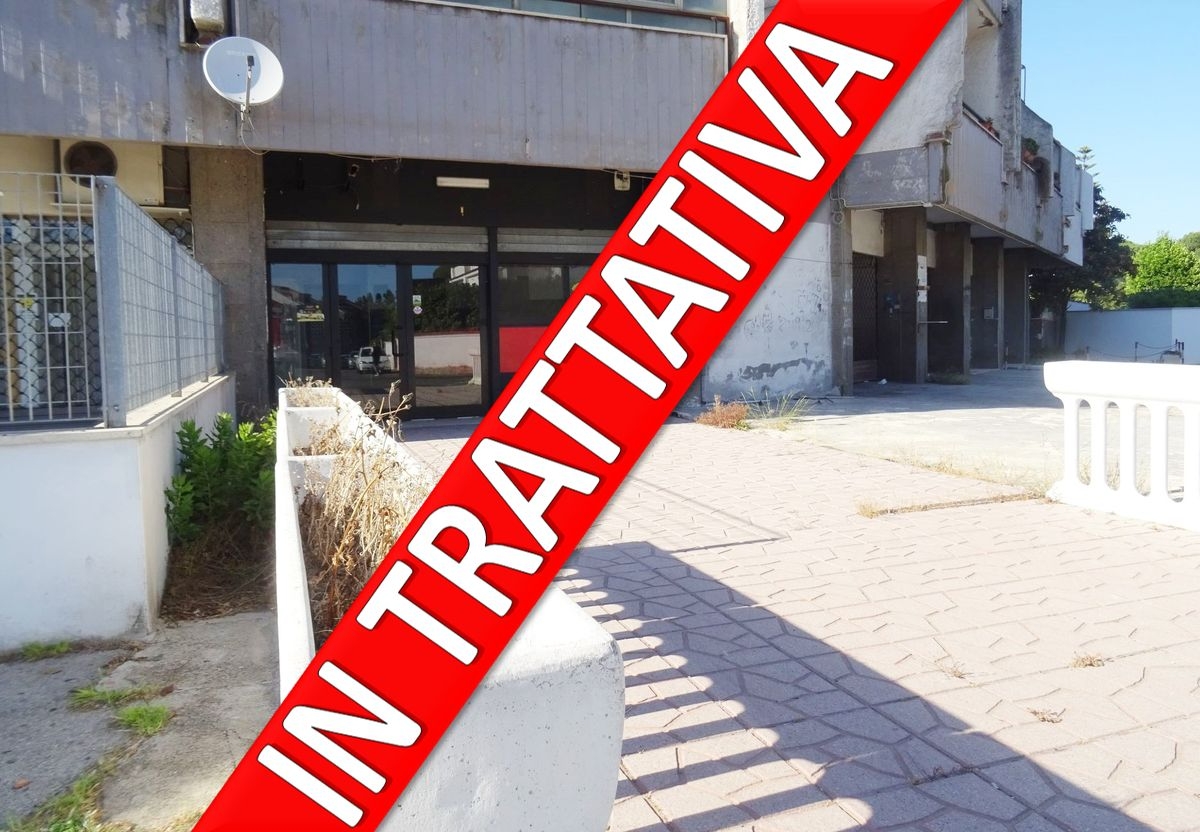 Negozio in affitto a Anzio