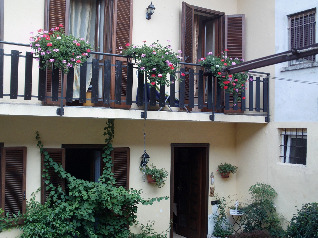 Casa indipendente in vendita a Golasecca