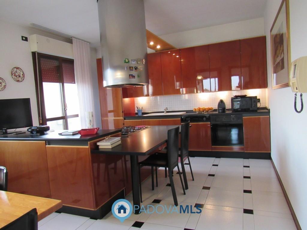 Attico in vendita a Rubano