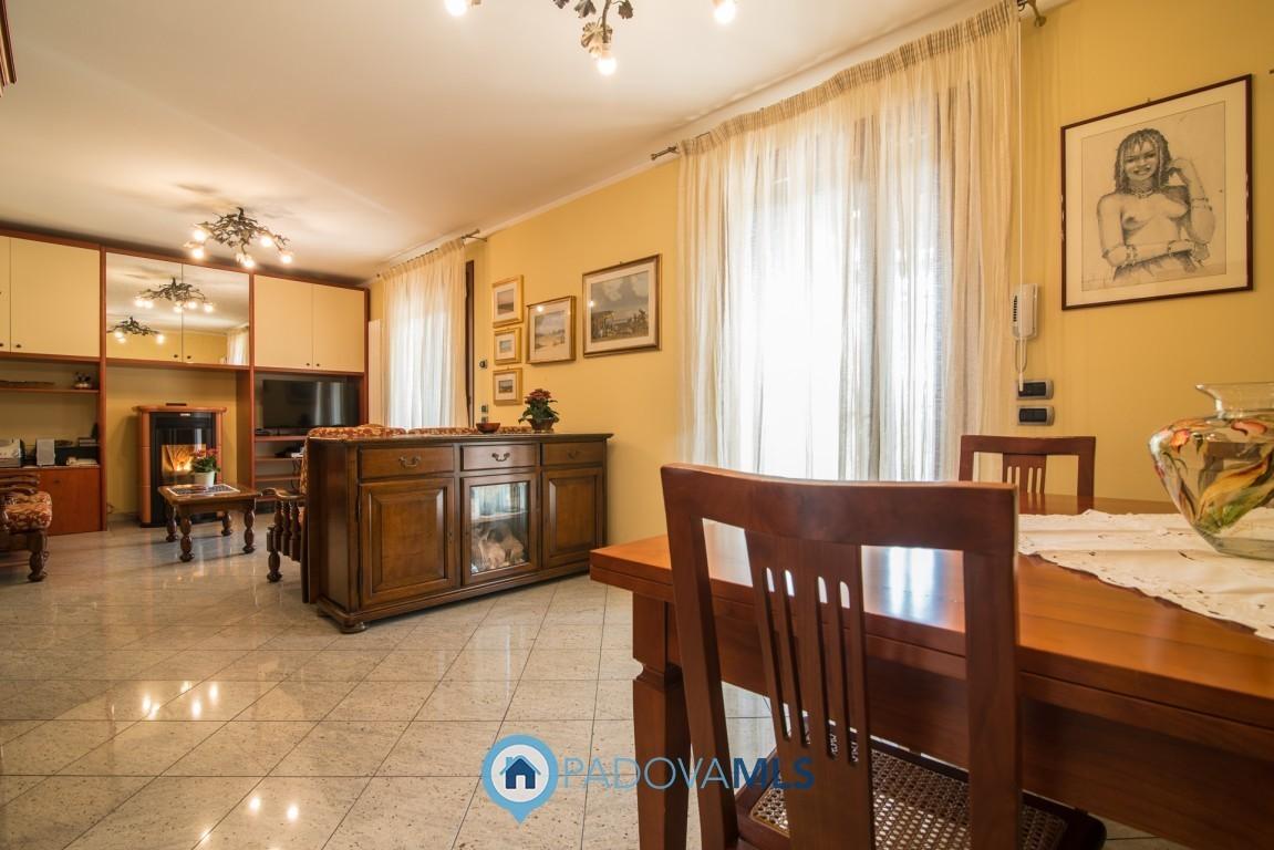 Villa a schiera in vendita a Selvazzano Dentro