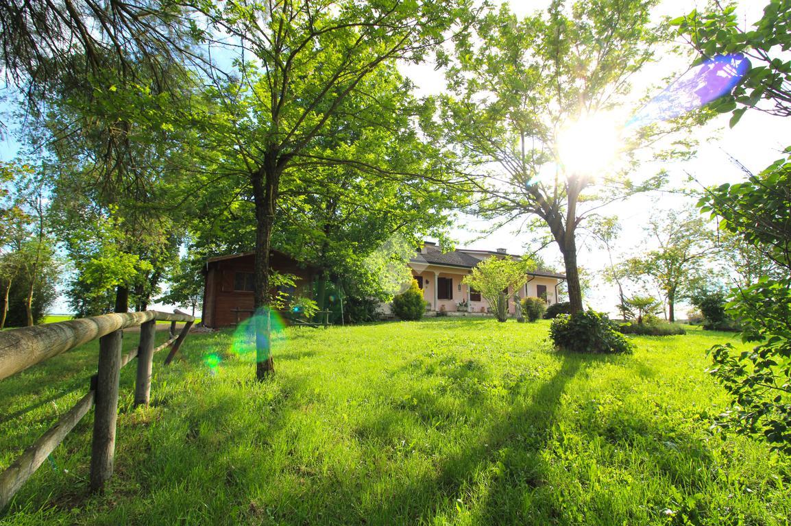 Villa in vendita a Mirandola