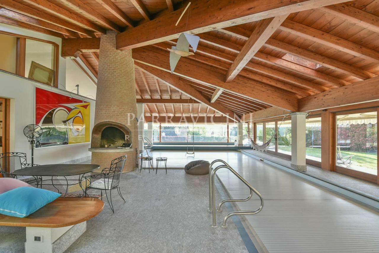 Villa in vendita a Erba