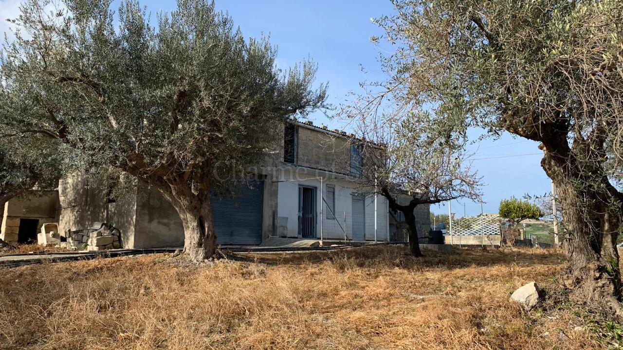 Casa indipendente in vendita a Ragusa