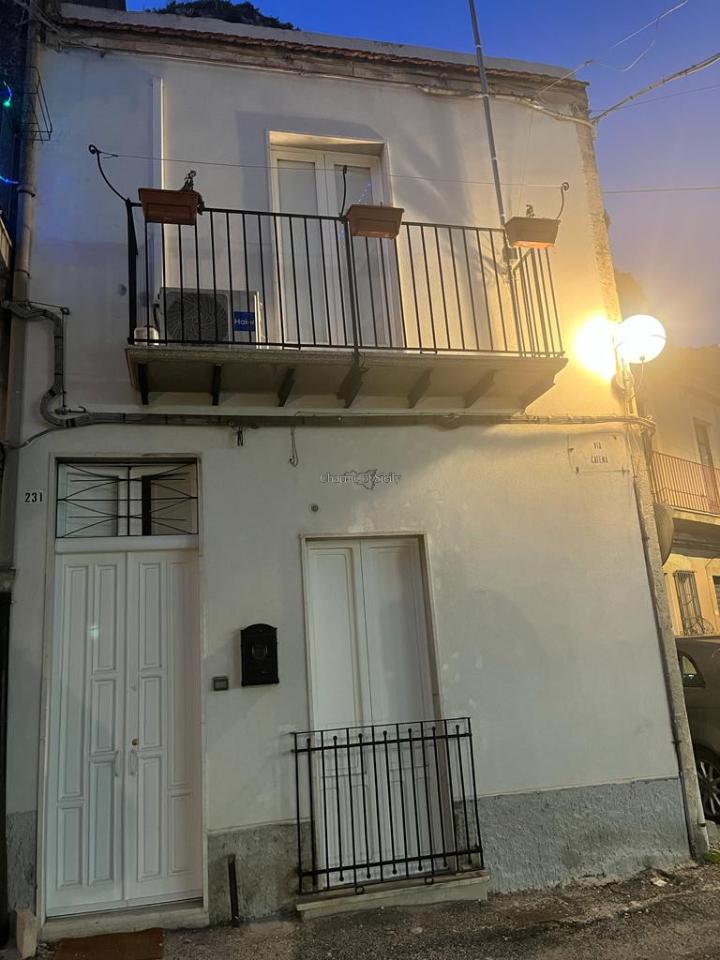 Casa indipendente in vendita a Modica