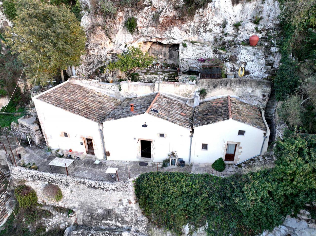 Casa indipendente in vendita a Modica