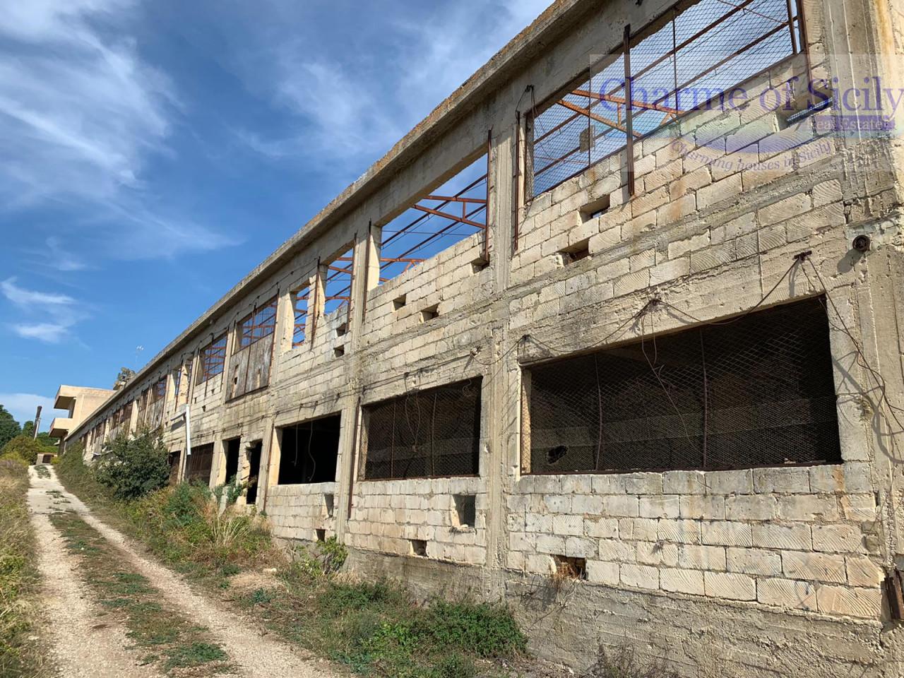 Terreno edificabile commerciale in vendita a Modica