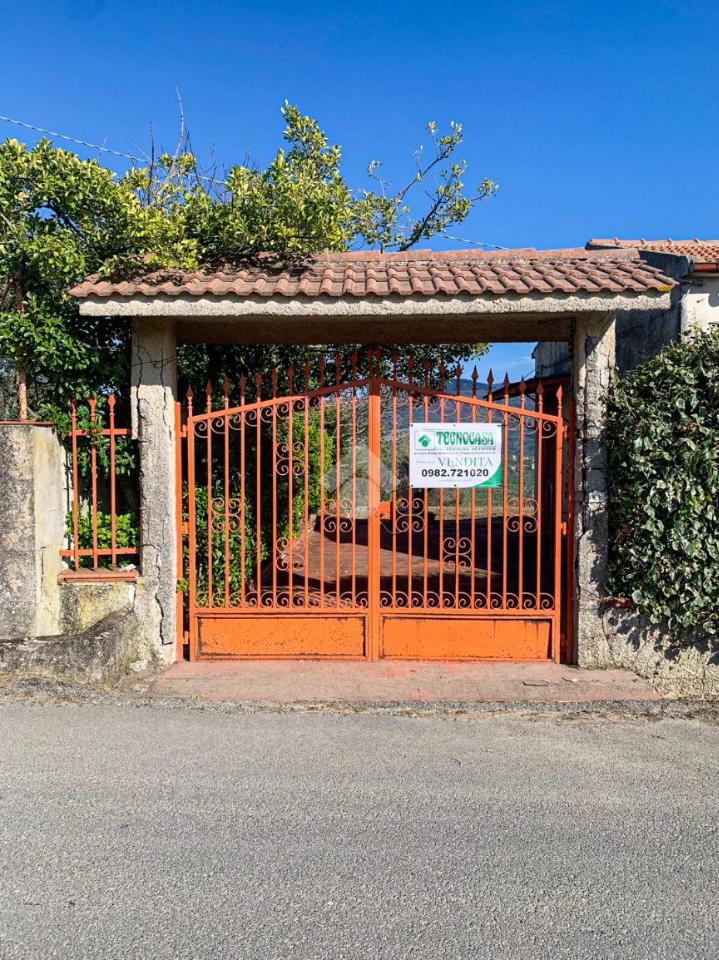 Casa indipendente in vendita a Cleto