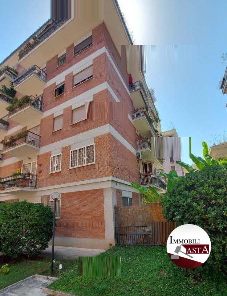 Appartamento in vendita a Roma