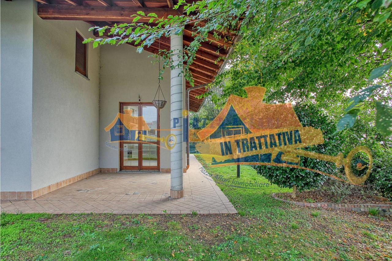 Villa in vendita a Castronno
