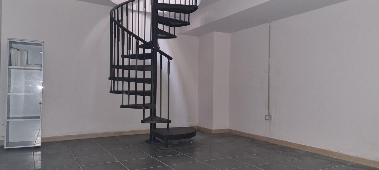 Negozio in affitto a Firenze