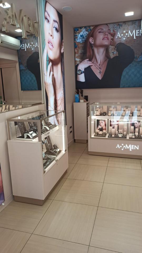 Negozio in affitto a Firenze