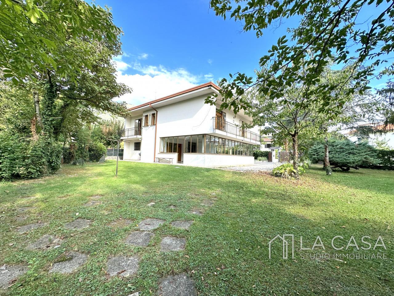 Casa indipendente in vendita a Aviano