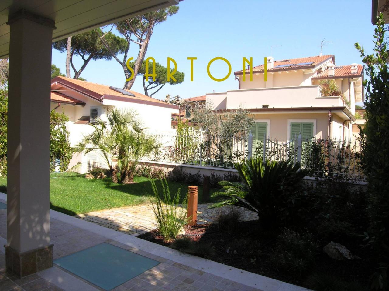 Villa in vendita a Forte Dei Marmi