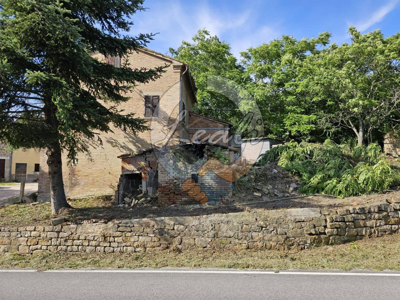 Rustico in vendita a San Ginesio