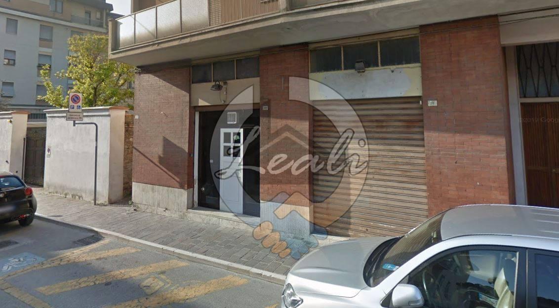 Negozio in vendita/affitto a Tolentino