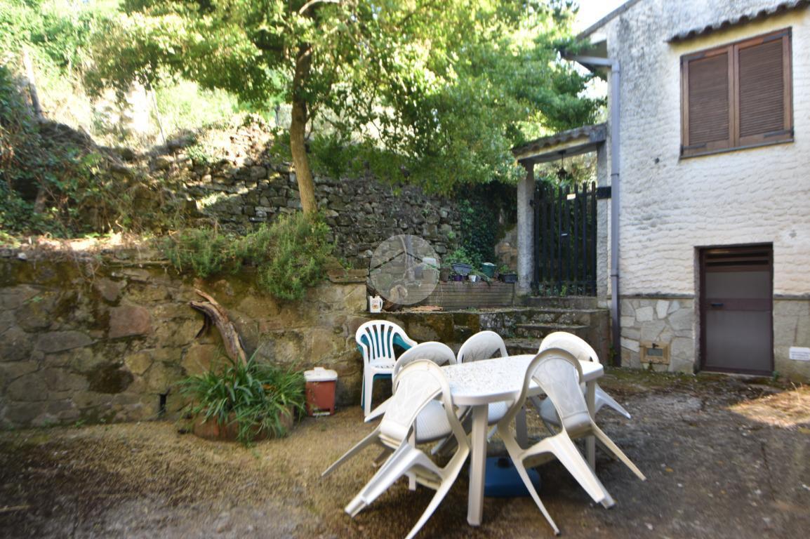 Appartamento in vendita a Laureana Cilento