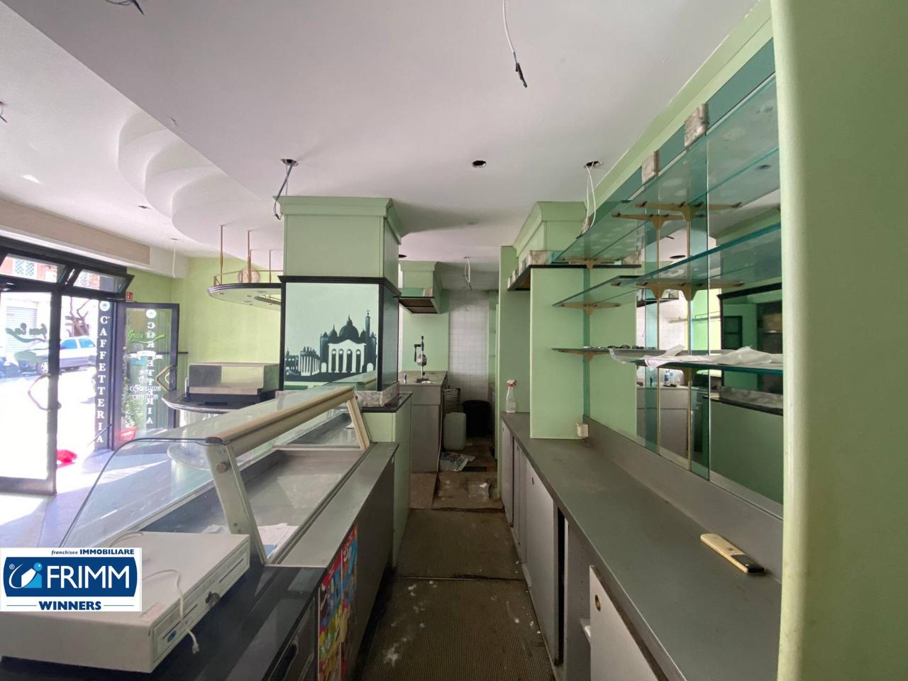 Esercizio commerciale in vendita a Roma