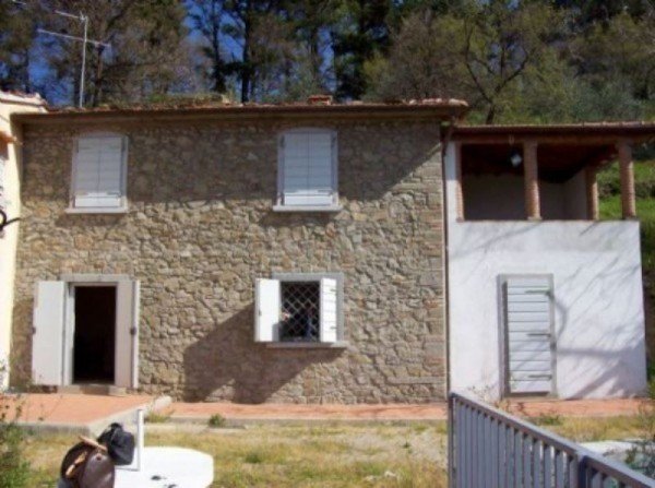 Casa colonica in vendita a Larciano