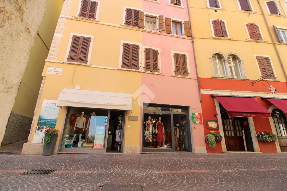 Negozio in affitto a Gargnano