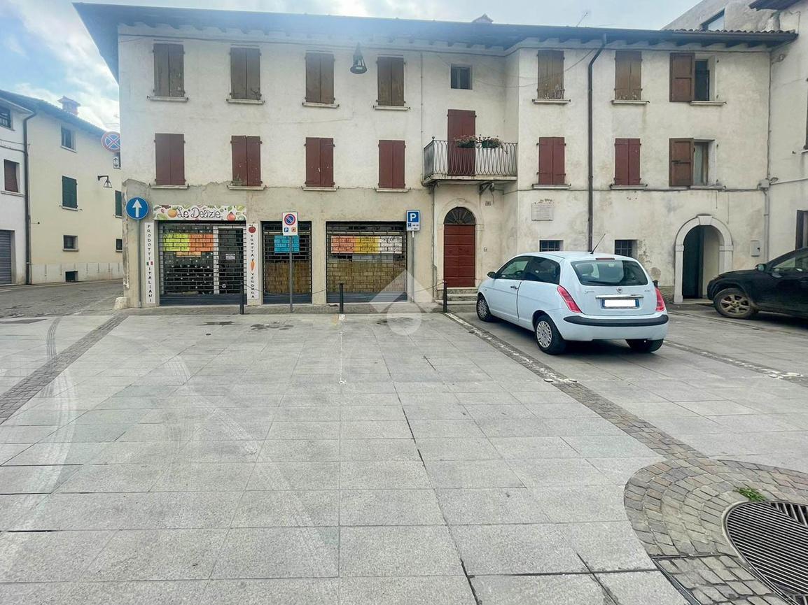Negozio in vendita a Prevalle