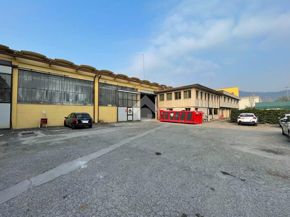 Capannone in vendita a Nuvolera