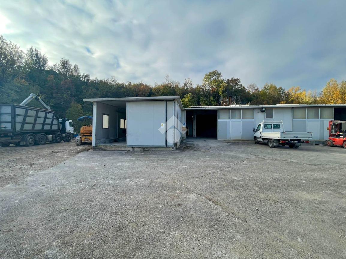 Magazzino in vendita a Serle