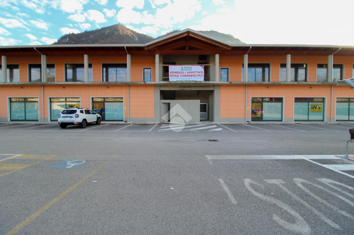Negozio in affitto a Sabbio Chiese