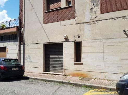 Locale commerciale in vendita a Colleferro