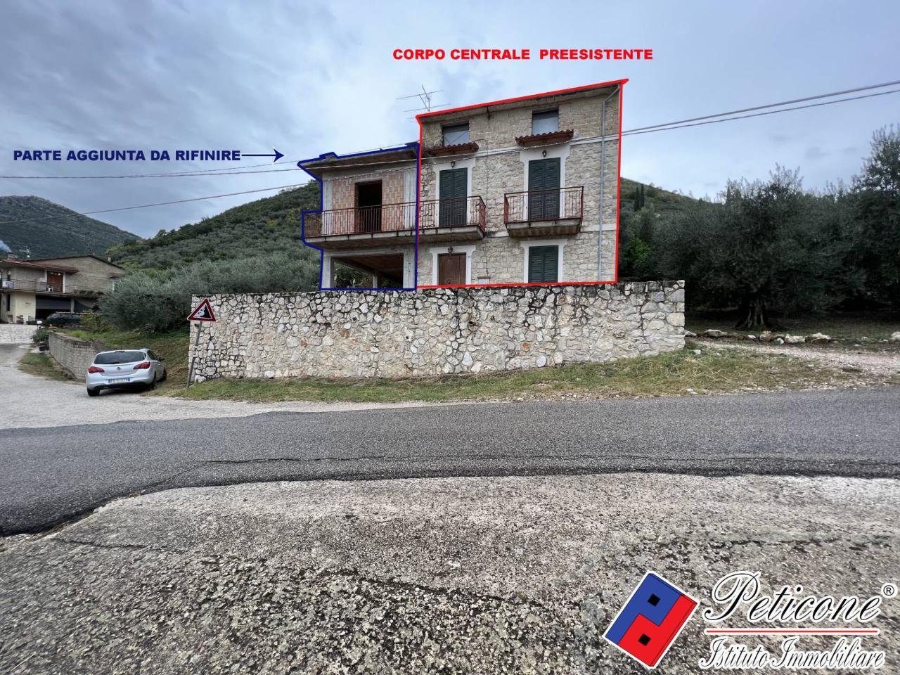 Casa indipendente in vendita a Fondi