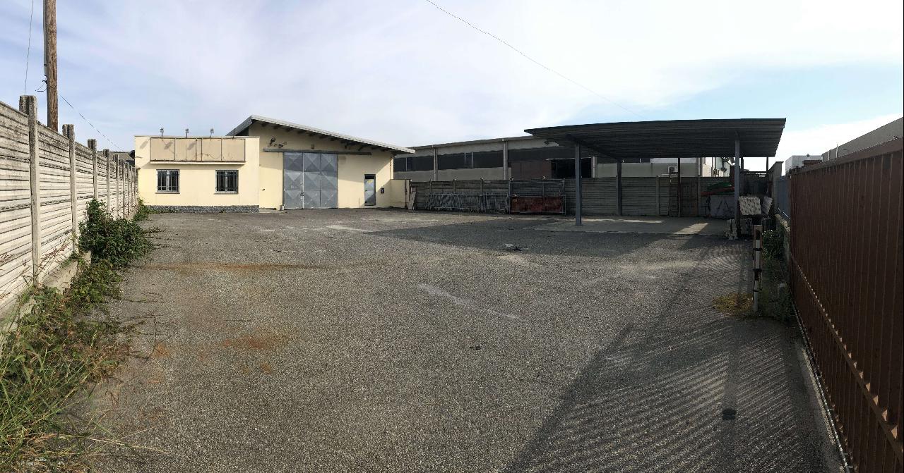 Capannone in affitto a Santena