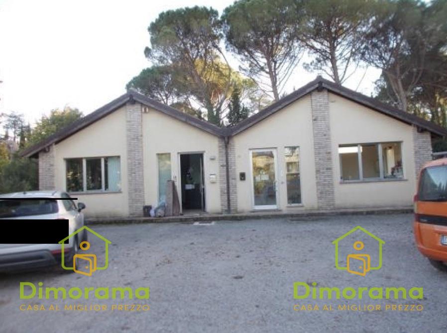 Ufficio in vendita a Assisi