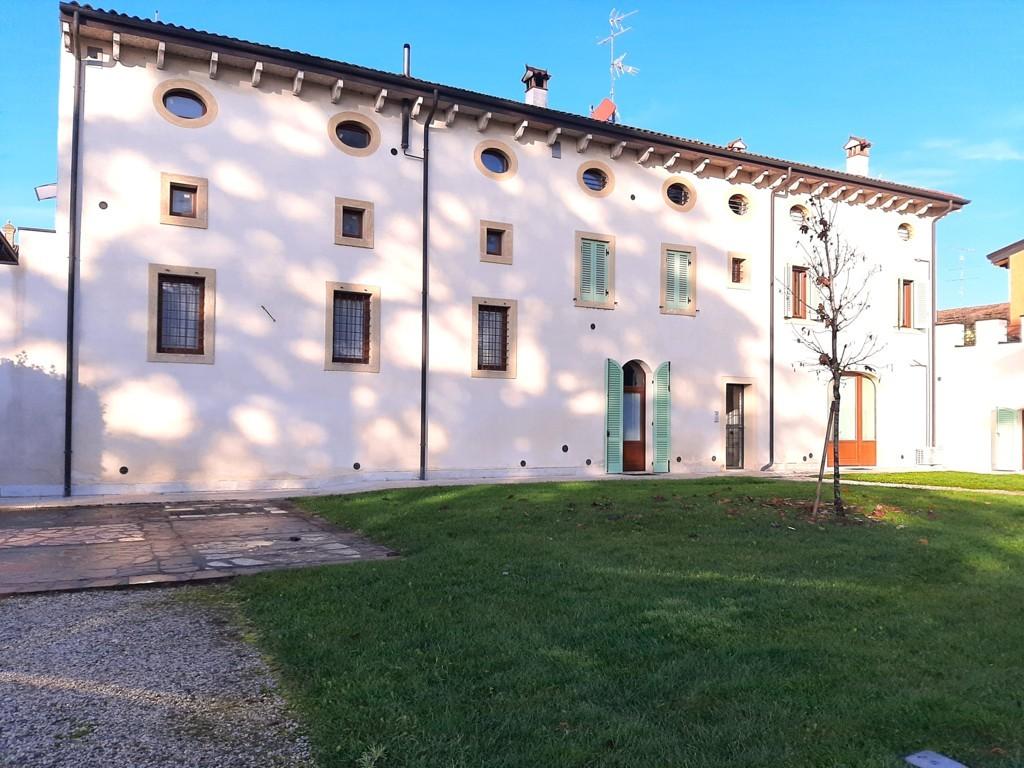 Appartamento in vendita a Valeggio Sul Mincio