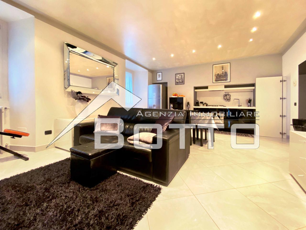 Appartamento in vendita a Orta San Giulio