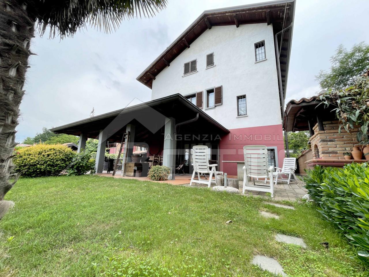 Casa indipendente in vendita a Cressa