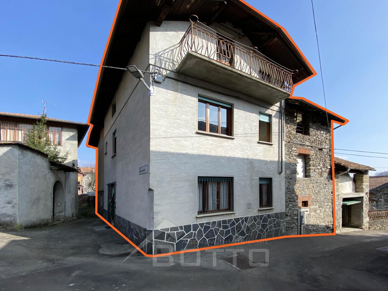 Casa indipendente in vendita a Cesara