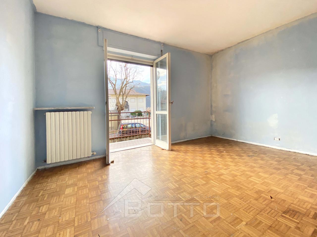 Appartamento in vendita a Varallo