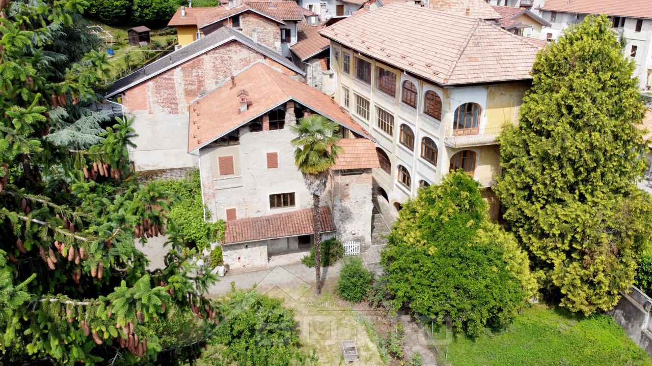 Casa indipendente in vendita a Borgosesia